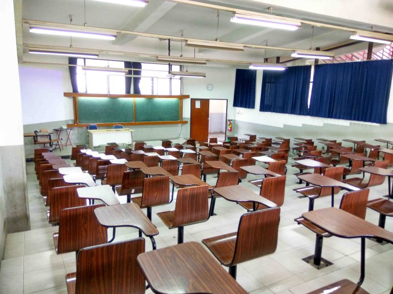 Ruang Kelas GKU Timur - Direktorat Sarana dan Prasarana ITB